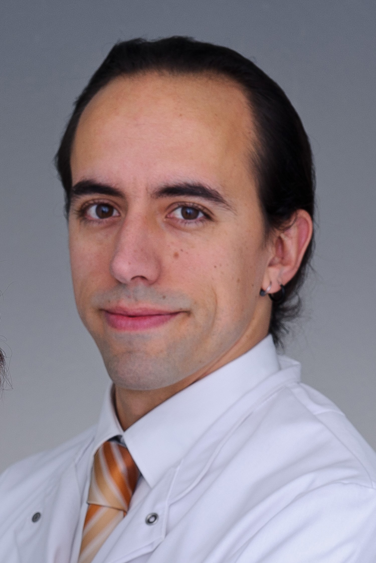 DKTK Tech Talk: Real world Clinical Cancer Data for Your Research ...